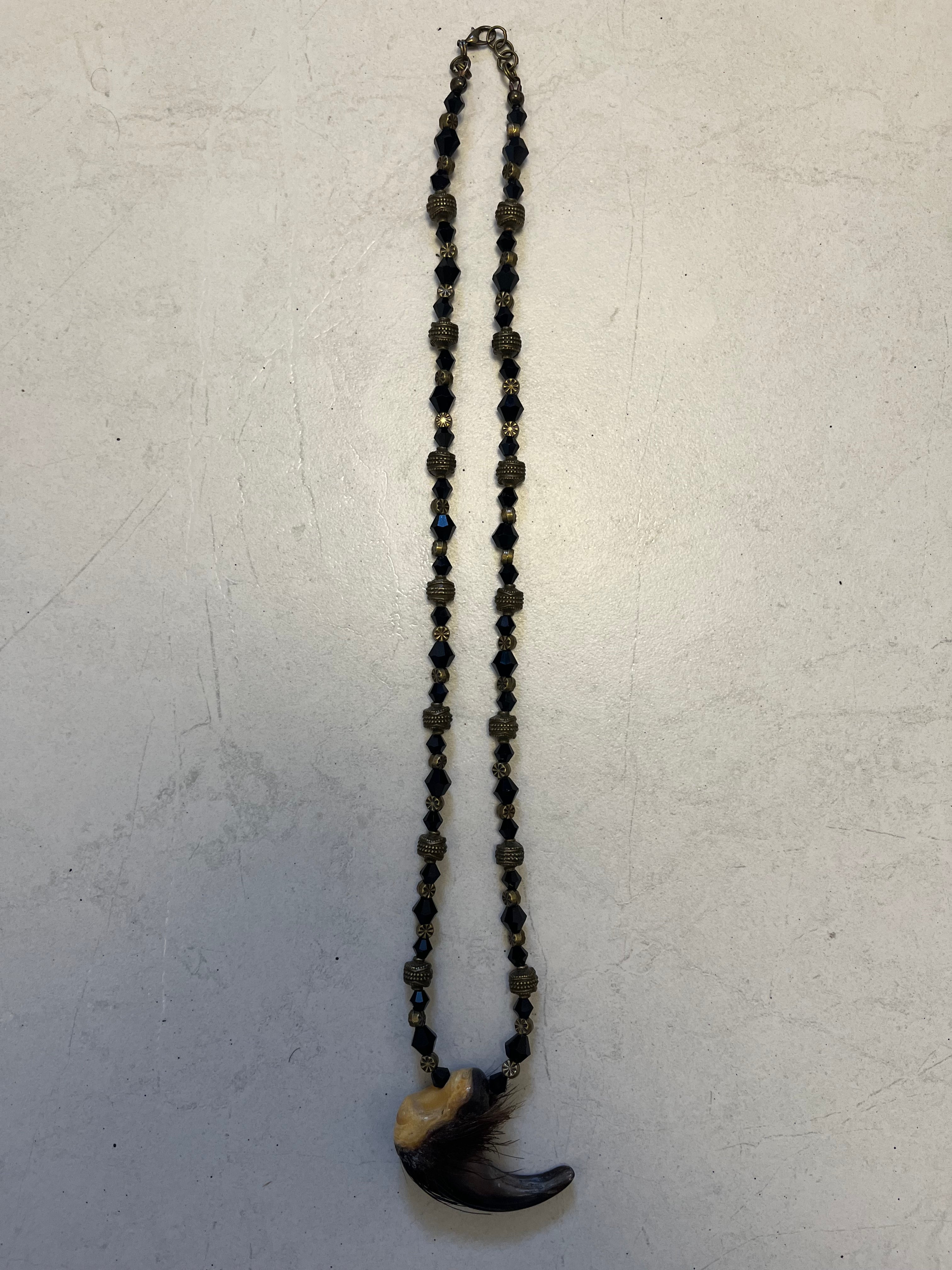 Bear Claw Fur Necklace – Trippie Gluck